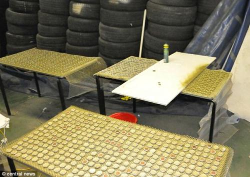 Fake £1 & £2 metal coins by painting lead | Lunaticg Coin