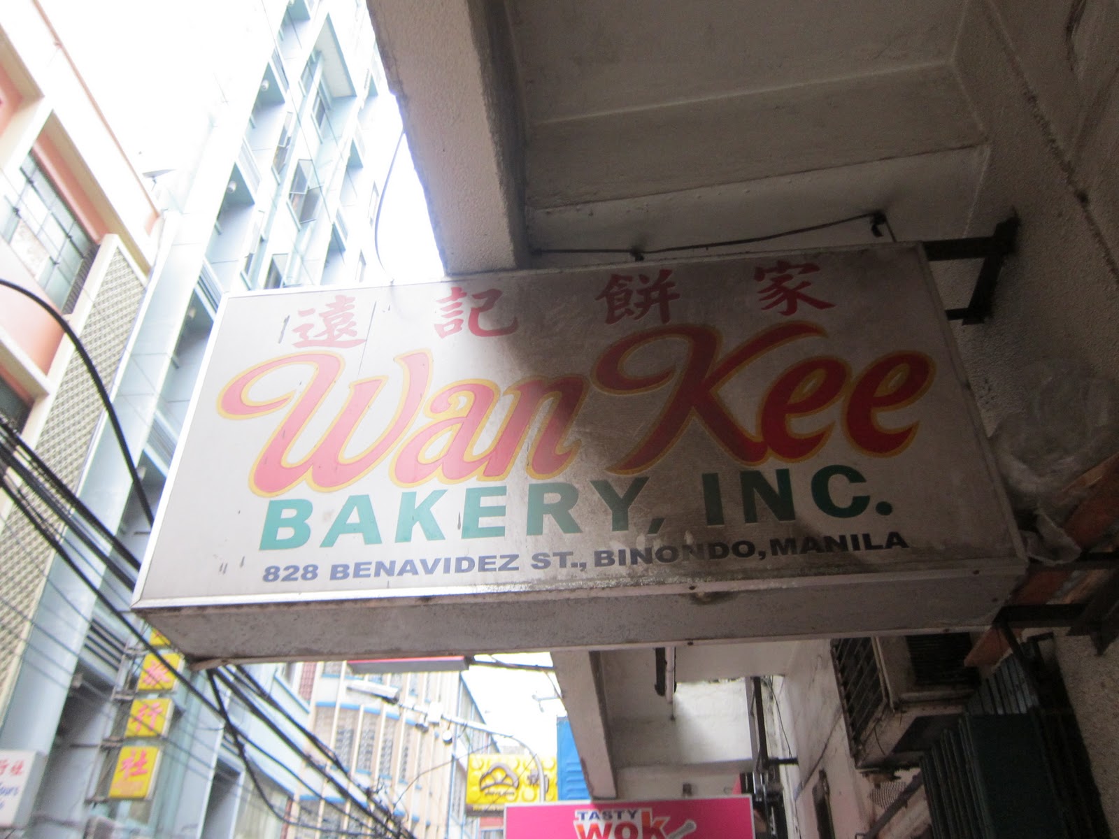 My Silly, Happy, Wonderful World: Food Trip Weekends: Wan Kee Bakery Inc.