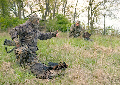 outdoorscribe: Shot your turkey; next comes field dressing during warm ...