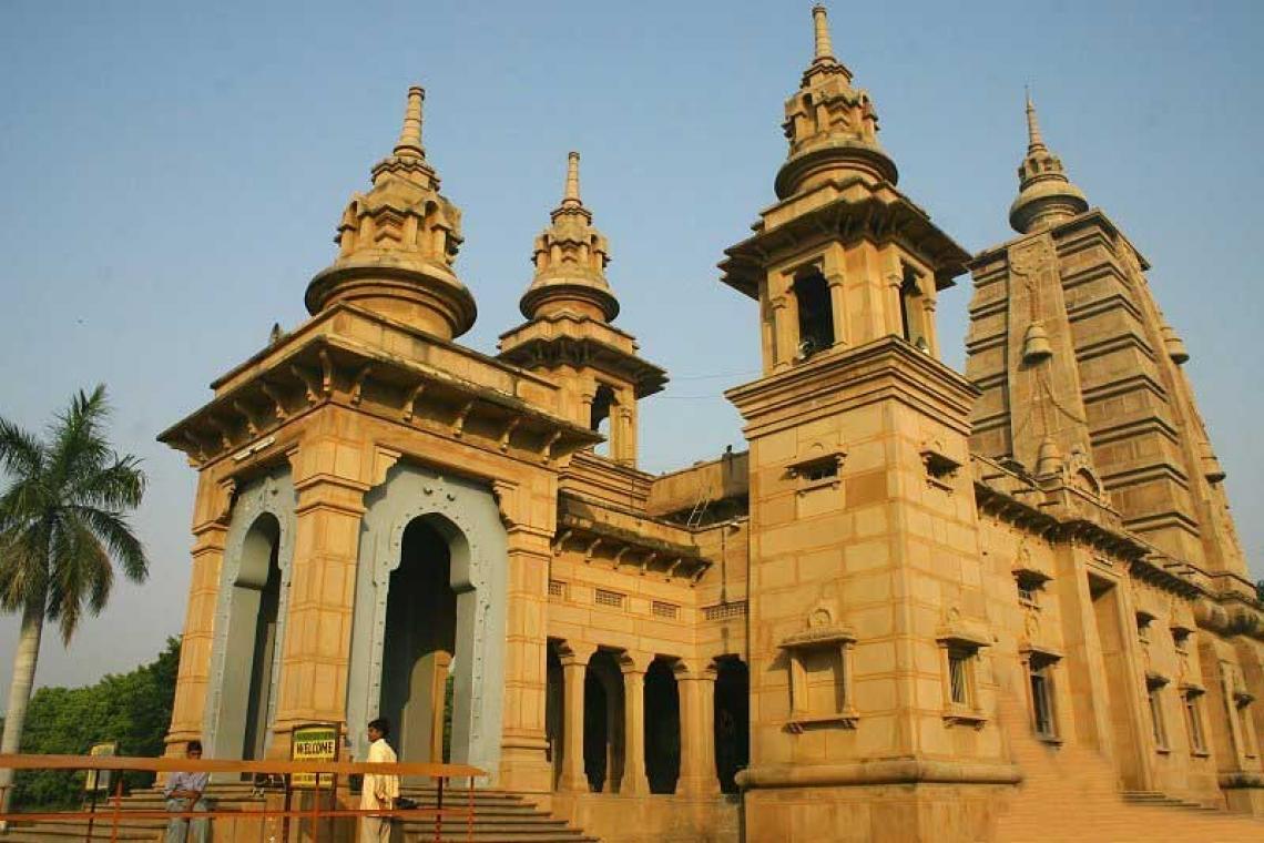 India Travel Tourism: Sarnath Tours - Famous Buddha Temple Tours