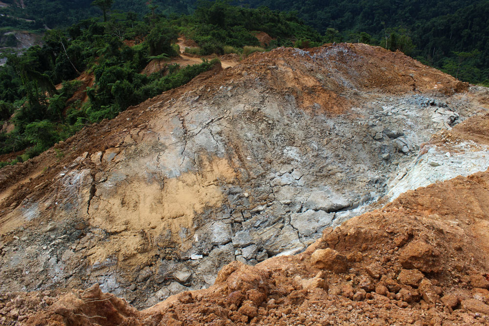 The Gluepot Gazette: After the blast, Gold Ridge Mine