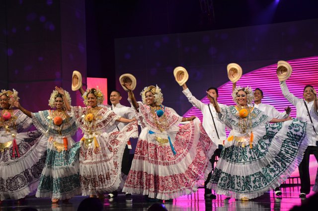 Compañía Nacional de Danzas Folklóricas de Panamá: CODAFPA EN EL MISS ...