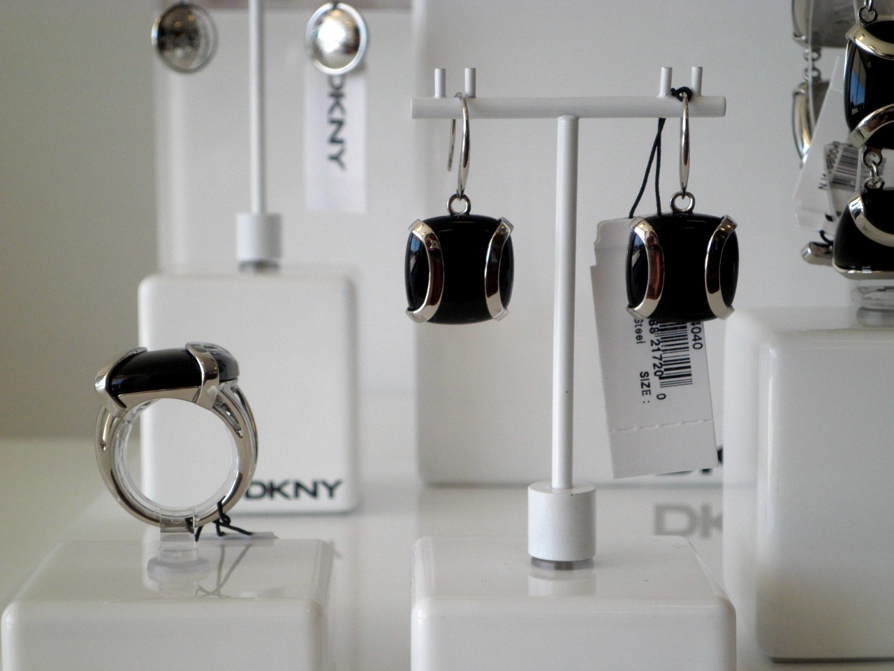 In Time Showroom - Watches Collections F/W 2011/12 | I'm a Very Stylish ...