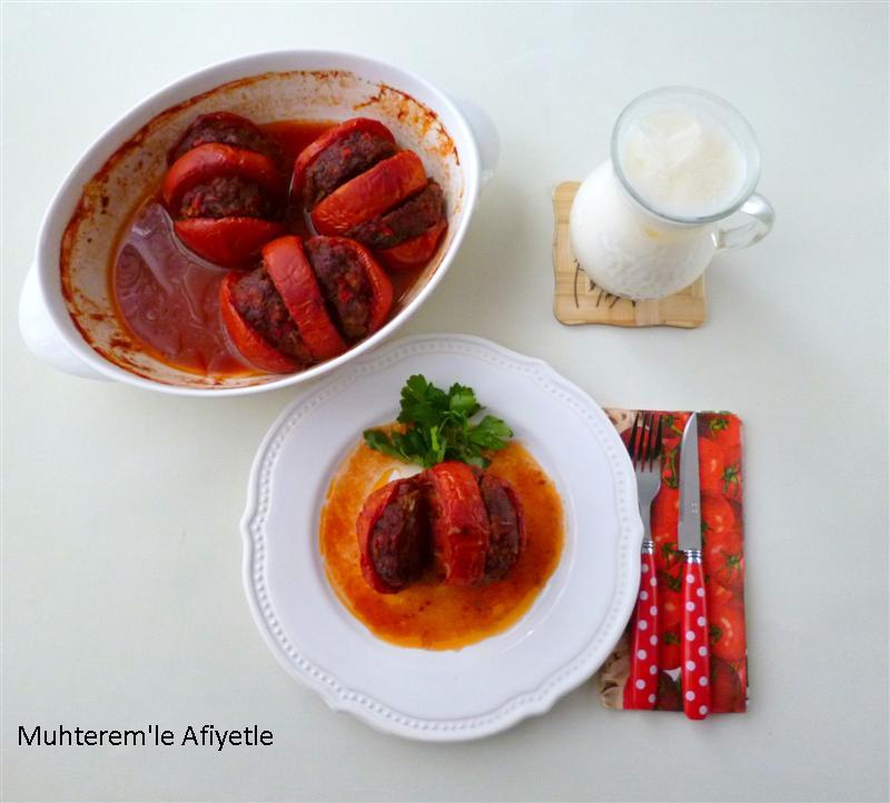 Muhterem'le Afiyetle: DOMATES KEBABI (FRENK TAVASI)