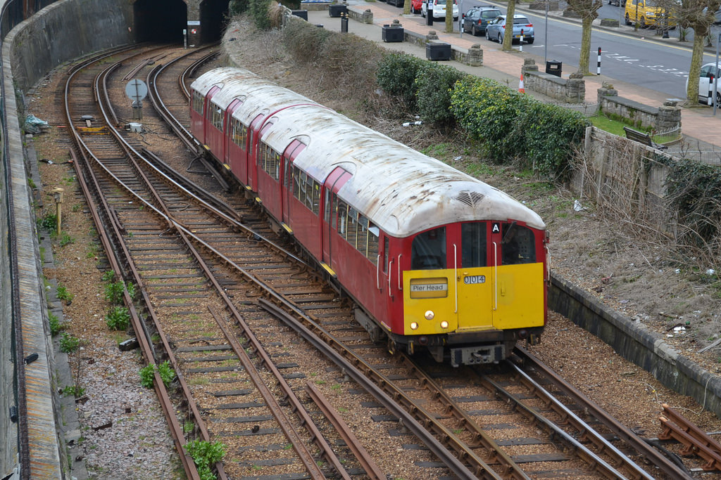British Diesels and Electrics: Class 483