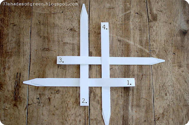 33 Shades of Green: Handmade Holidays: Moravian Star Tutorial