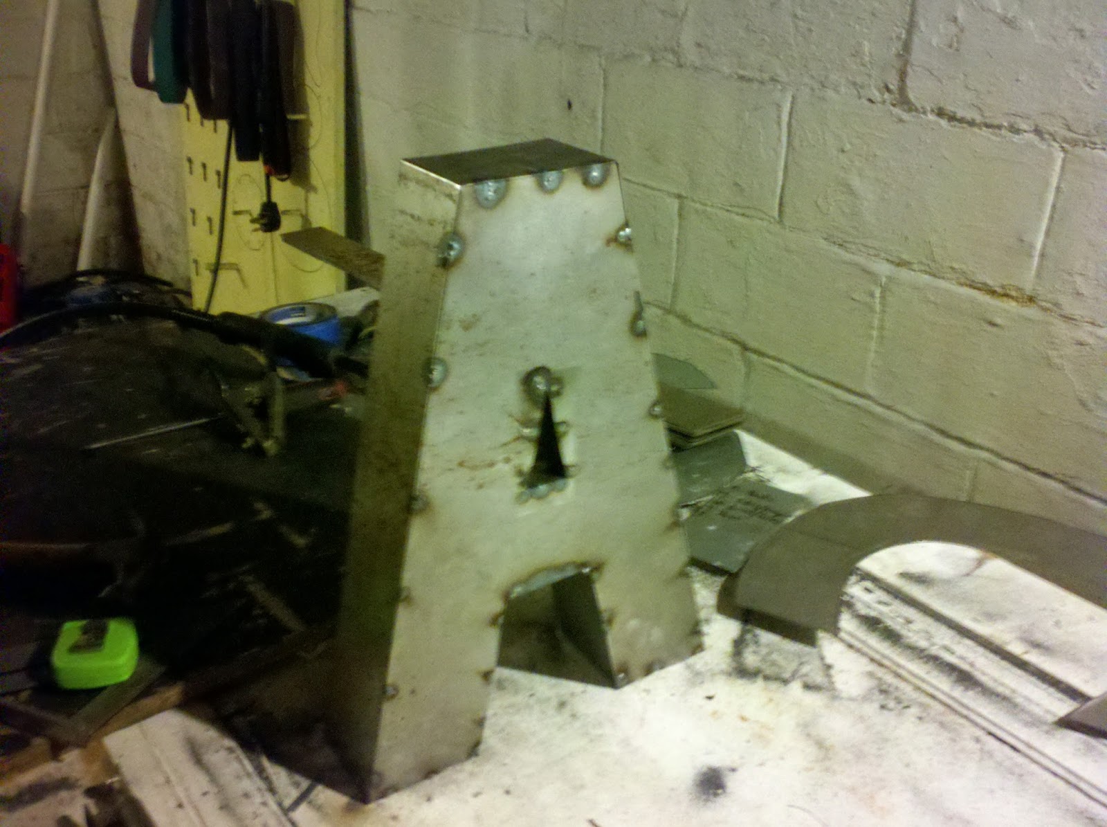 Metal Mitten Fabrication: Light Up Letter Signs For City Antiques