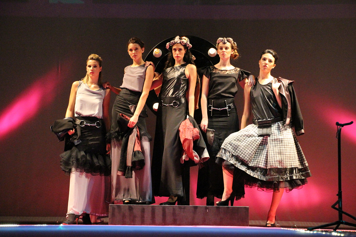 El desfile de moda Barakaldo Fashion Show llena el teatro y garantiza ...