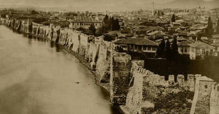 ΕΝΝΕΑ ΕΤΗ ΦΩΤΟΣ: ΦΩΤΟΓΡΑΦΙΑ ΝΤΟΚΟΥΜΕΝΤΟ ΑΠΟ ΤΗΝ ΘΕΣΣΑΛΟΝΙΚΗ ΤΟΥ 1864 ΜΕ ...