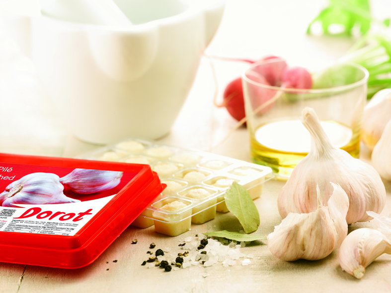 Dress Up: Dorot: Pop in Flavor & Recipe: Dorot Cheeseburgers