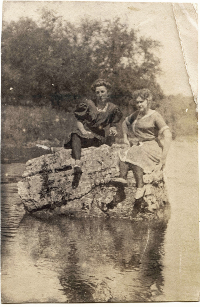 Victorian Bathing Suit Fashion: The Most Cumbersome Swimwear of All ...