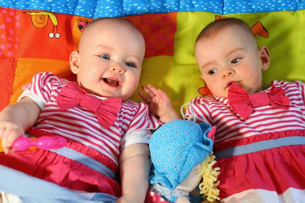 Miracle Twins Amy And Katie Jones-Elliott born a record 87 DAYS Apart ...