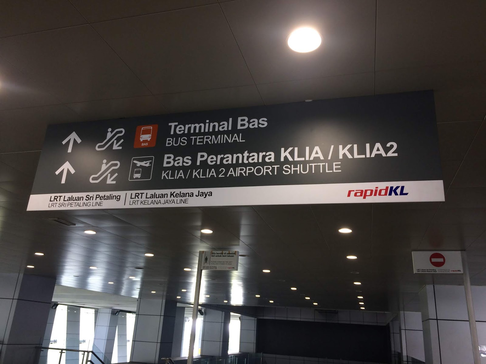 Kuala Lumpur Walk Pics : Putra Heights LRT Station