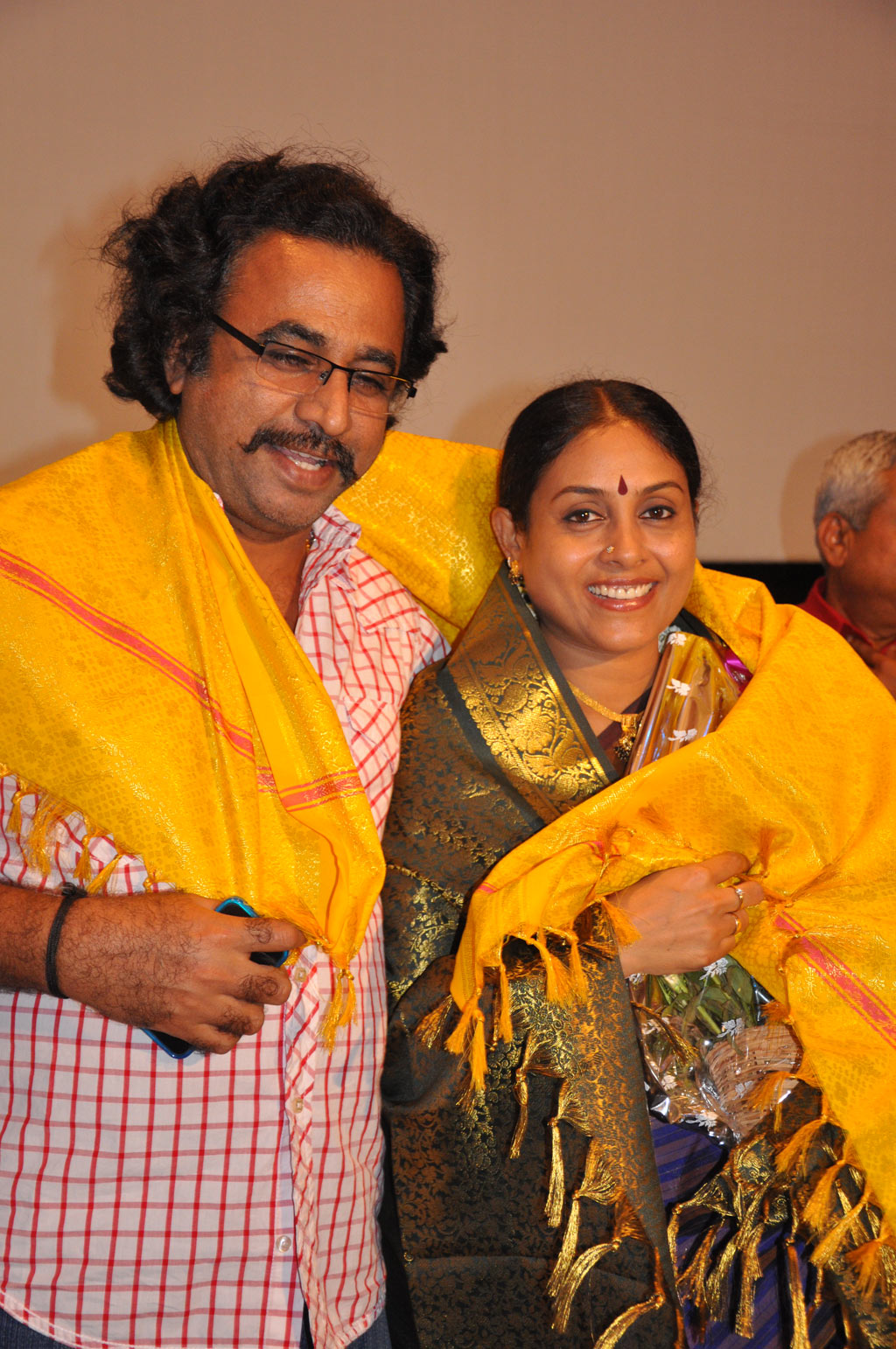 Actress Saranya Greeted On Ponvannan Press Meet |Tamil Cinema News ...