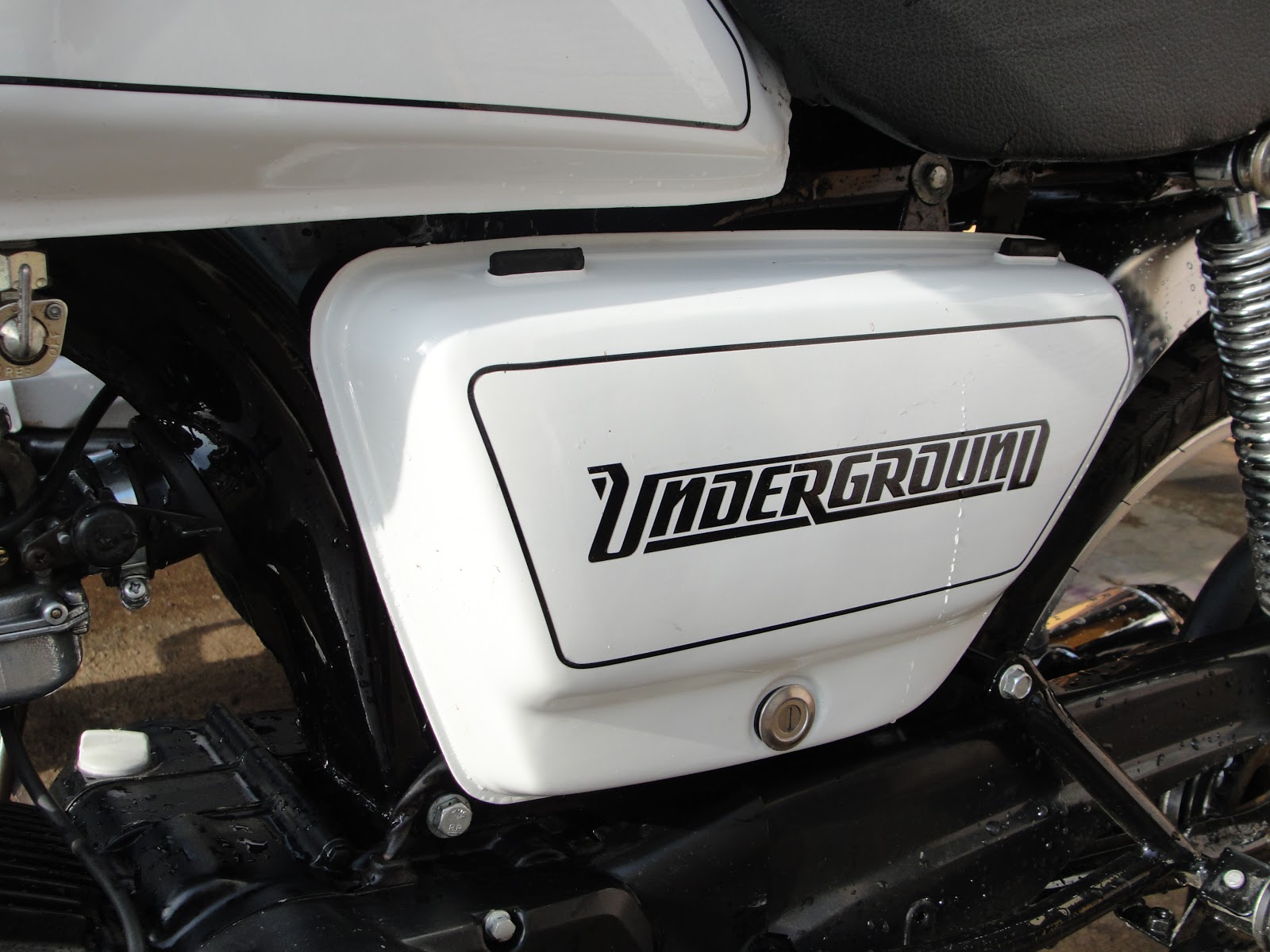 Rennovation of Hero Honda CD100 Japan Make: Renovation of CD 100 japan ...