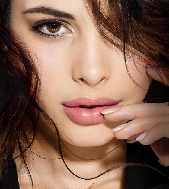 Kemp Muhl - Maybelline commercial model - Strawberry Leopard