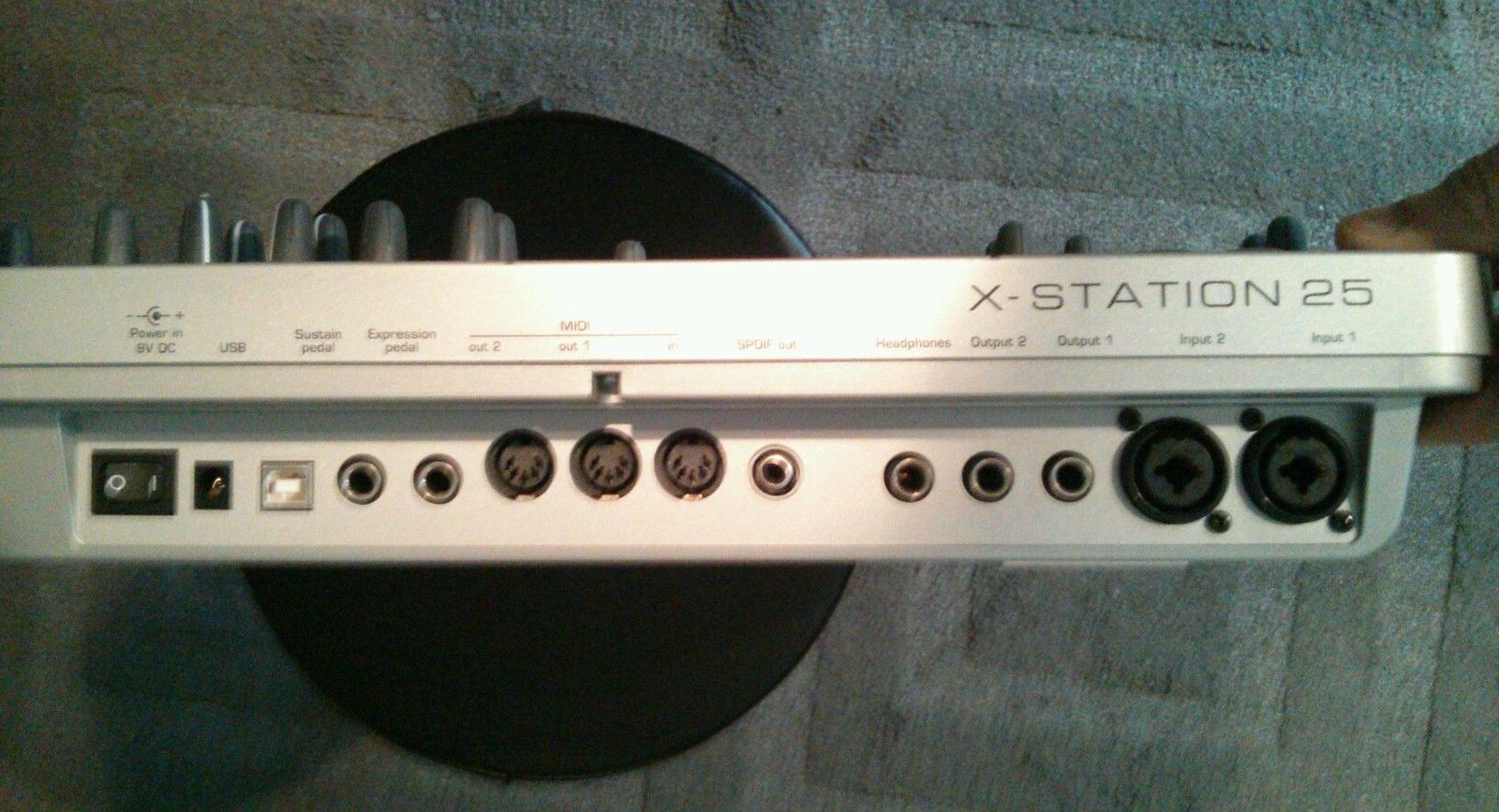 MATRIXSYNTH-B: Novation X-Station 25 Synthesizer Audio Interface and ...