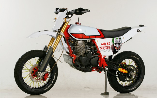 Modifikasi Honda Tiger 2000 Jadi Supermoto Klasik, Beneran Nih ...