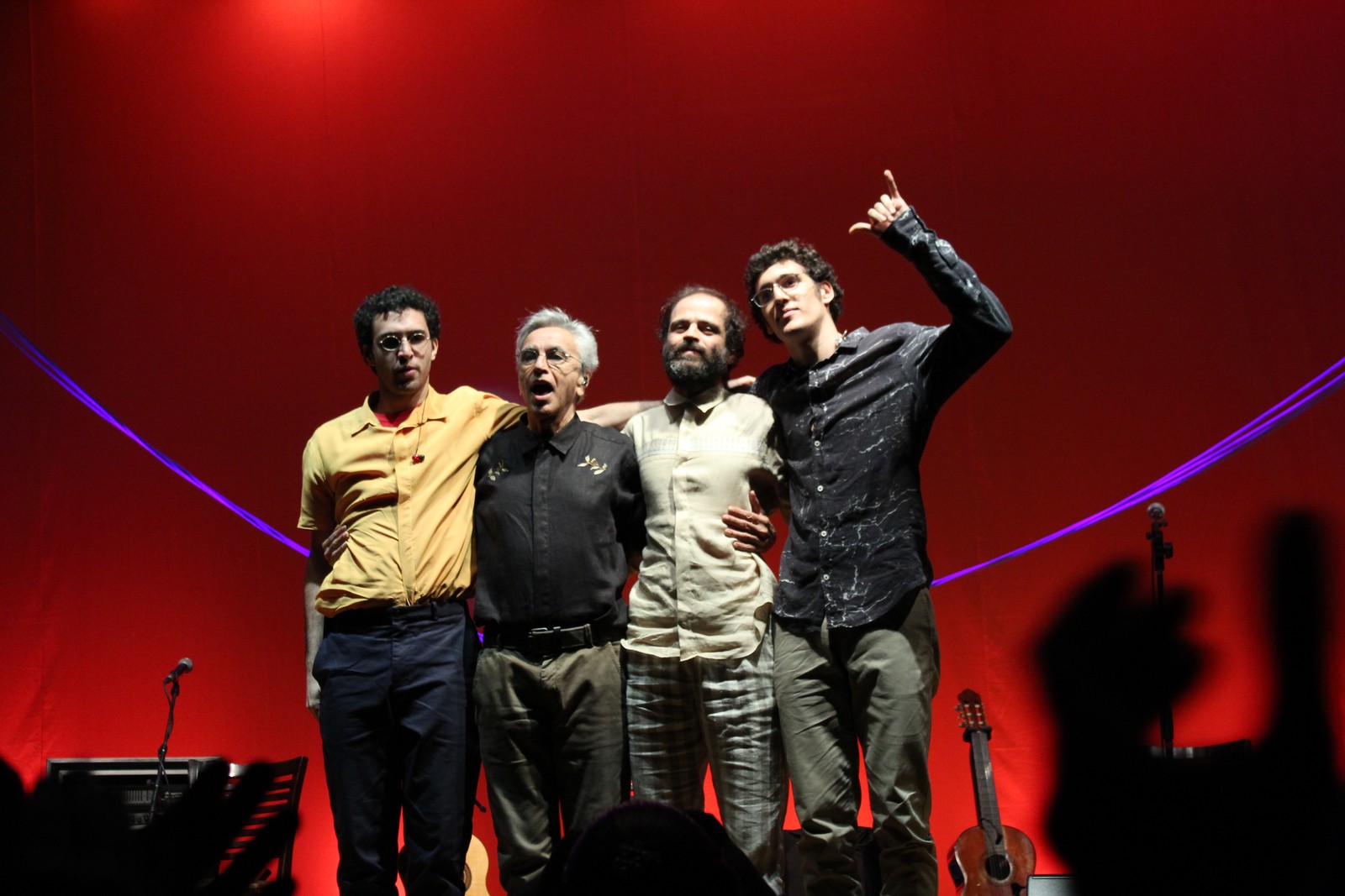 Caetano Veloso ...en detalle.: 2018 - OFERTÓRIO - Caetano Moreno Zeca e ...