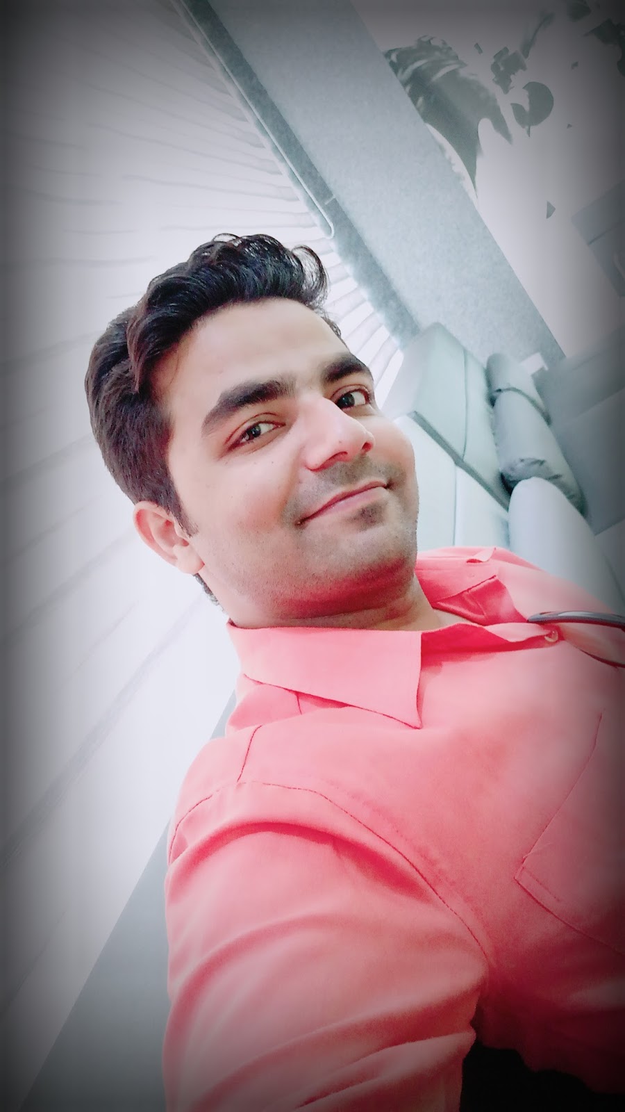 Through my eyes...: इतनी चाहत तो लाखों रूपये पाने की भी नहीं होती ...