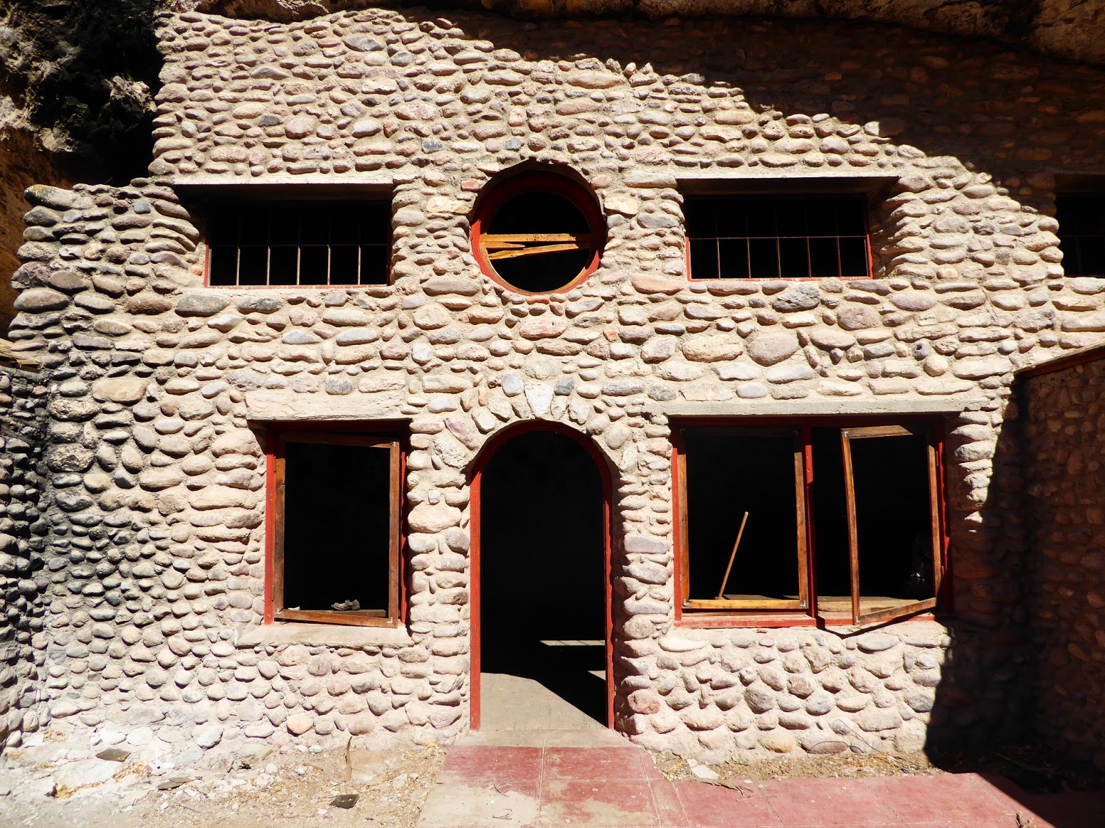 Travels of The Mercury: Redfield Canyon Rock House, AZ, February 2016