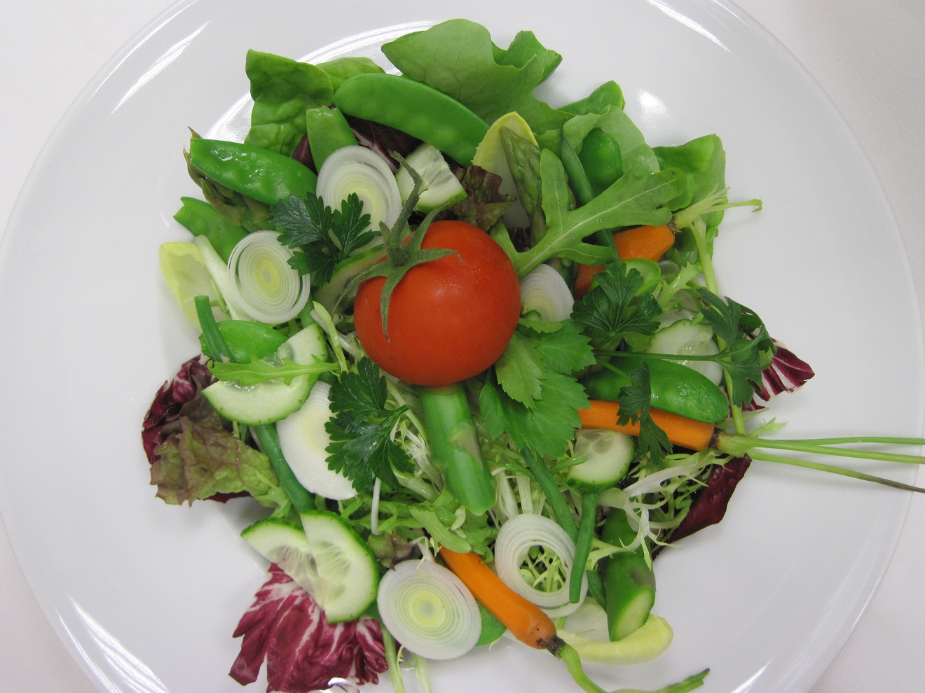 Country Gourmet Traveler: Spring Vegetable Salad