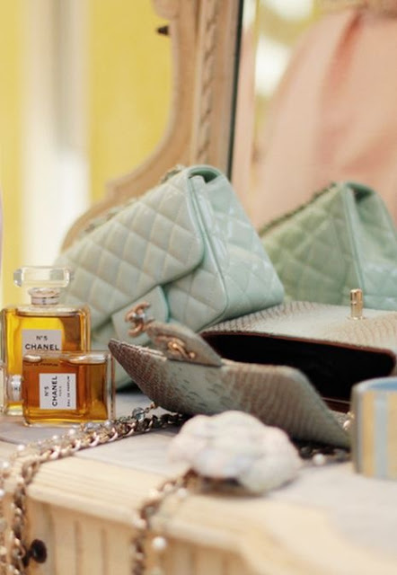 Vancouver Luxury Designer Consignment Shop 二手奢侈品寄卖店: Shop Second hand ...