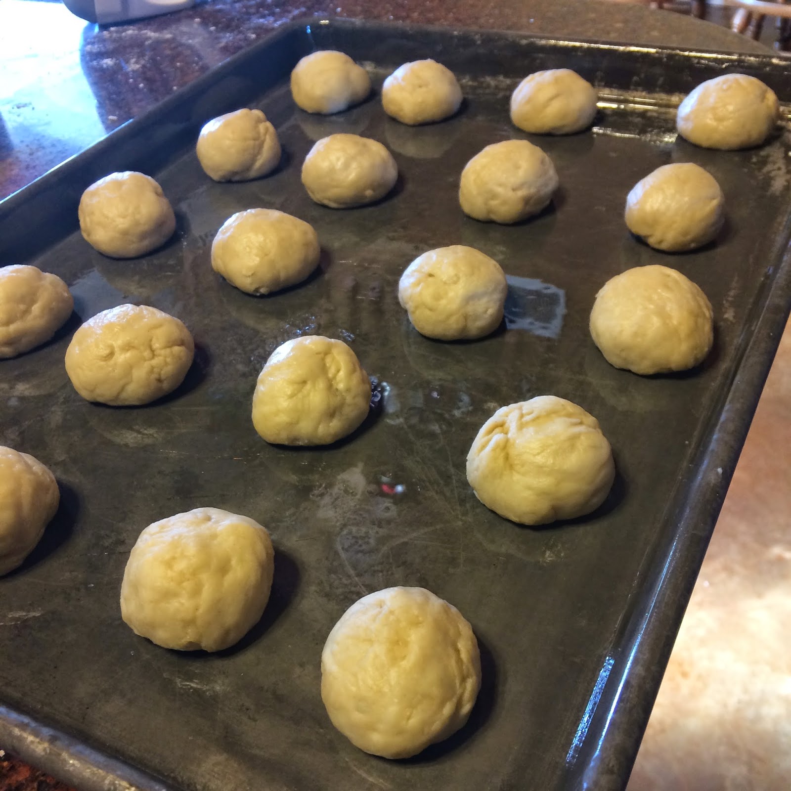 The Little Red Journal: The Ultimate Guide to Vegan Kolaches (Dough ...