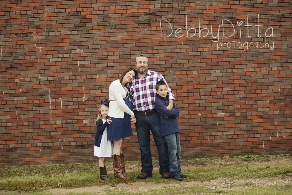 Debby Ditta Photography: The Standlee Family / Maternity / Rainy day ...