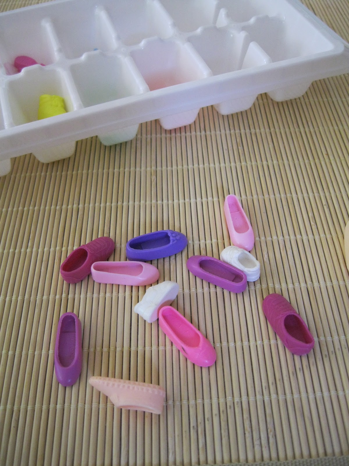 Montessori Messy: Ice Cube Trays -- Never Leave Home Without One