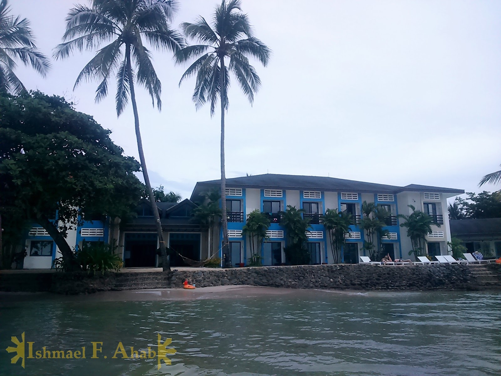 Summer Fun in Palawan: Family Beach Bonding at Microtel, Puerto ...