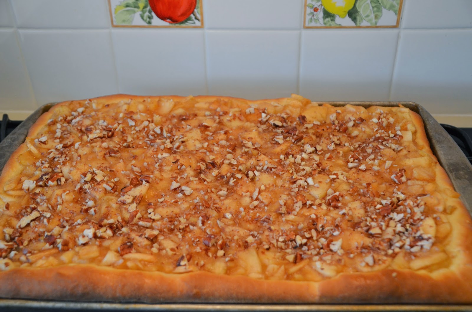 Mennonite Girls Can Cook: Apple Pastry (Pirog)