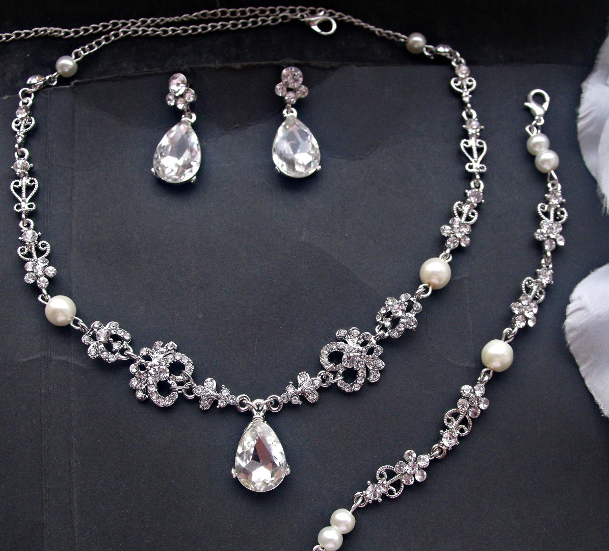 queenBEAD - bijuterii si accesorii pentru mirese : VANDUT ...