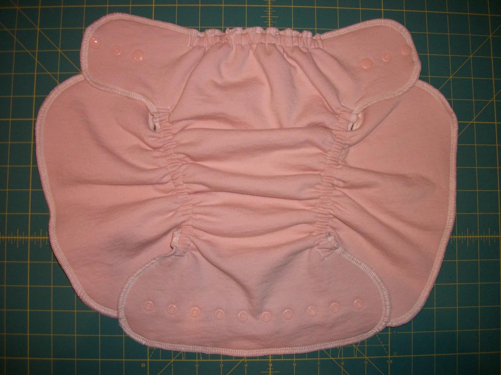 Simple Diaper-Sewing Tutorials: Sized Fold-In Fitted Diapers