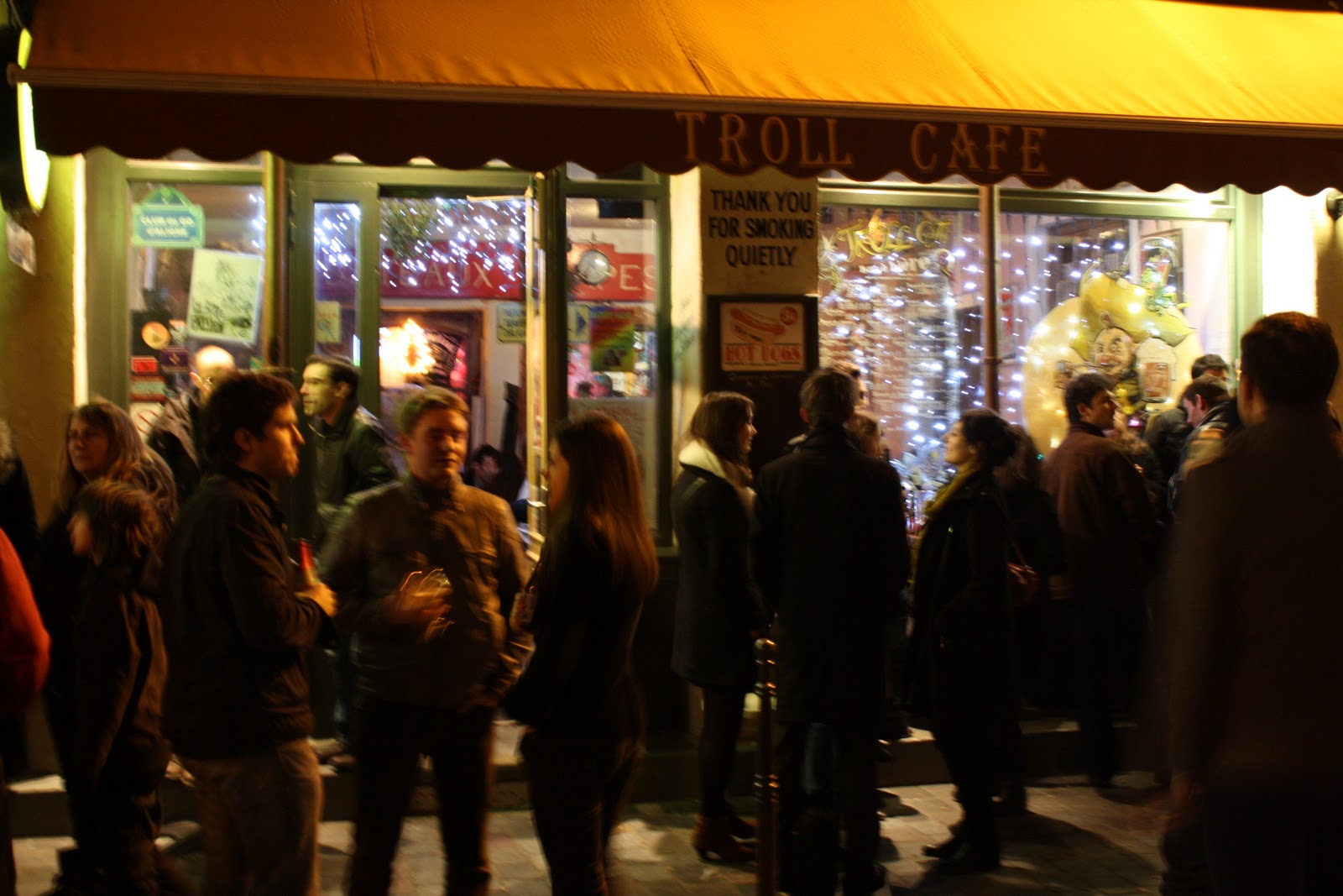 Le Petit Bar: January 2012