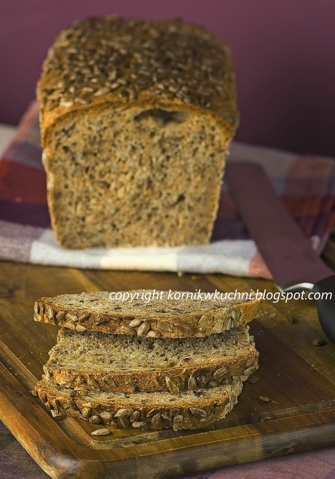 Chleb razowy pszenno-orkiszowy z siemieniem lnianym | Kornik w kuchni