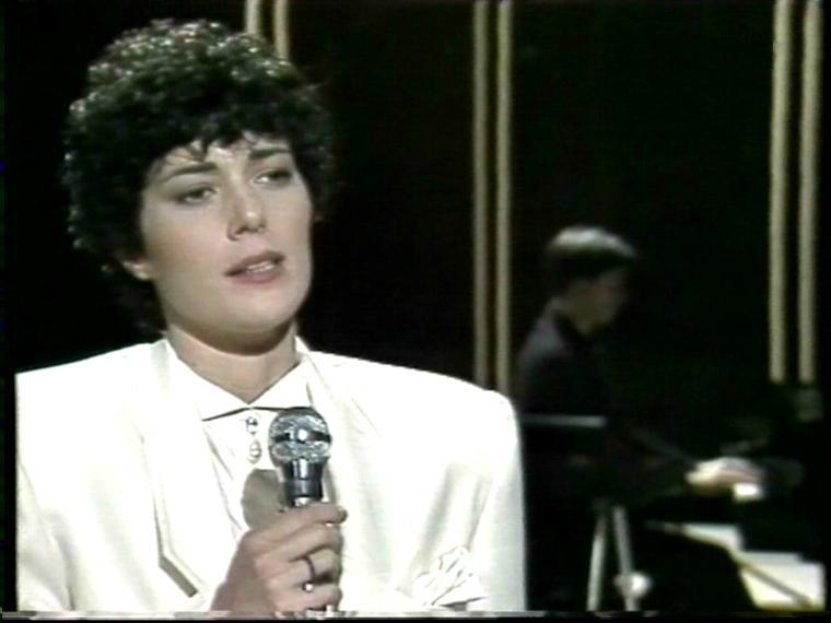 Portugal Musica: Lara Li - Rapidamente