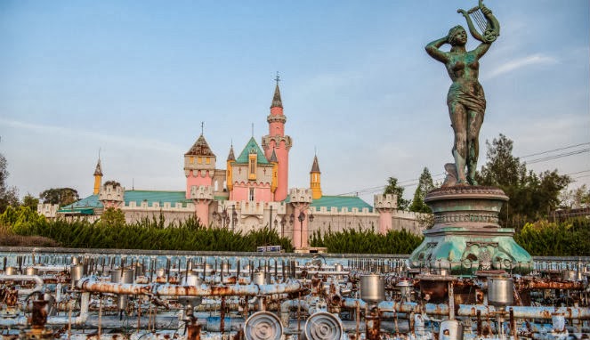Rockess Blog: Nara Dreamland, Disneyland dari Jepang yang Terlantar
