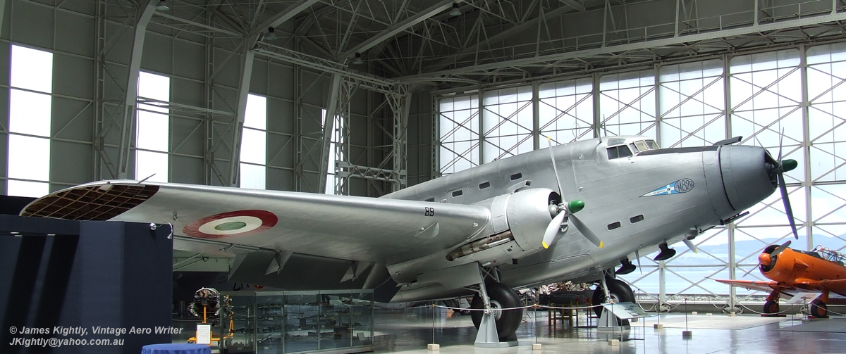 Vintage Aeroplane Writer: Savoia Marchetti SM 82