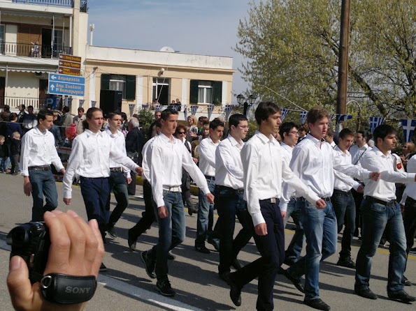 ΣΥΛΛΟΓΟΣ ΑΥΛΩΝΙΤΩΝ ''ΤΟ ΣΑΛΕΣΙ'': 25 ΜΑΡΤΙΟΥ 2012-ΦΩΤΟΓΡΑΦΙΚΟ ΥΛΙΚΟ ...
