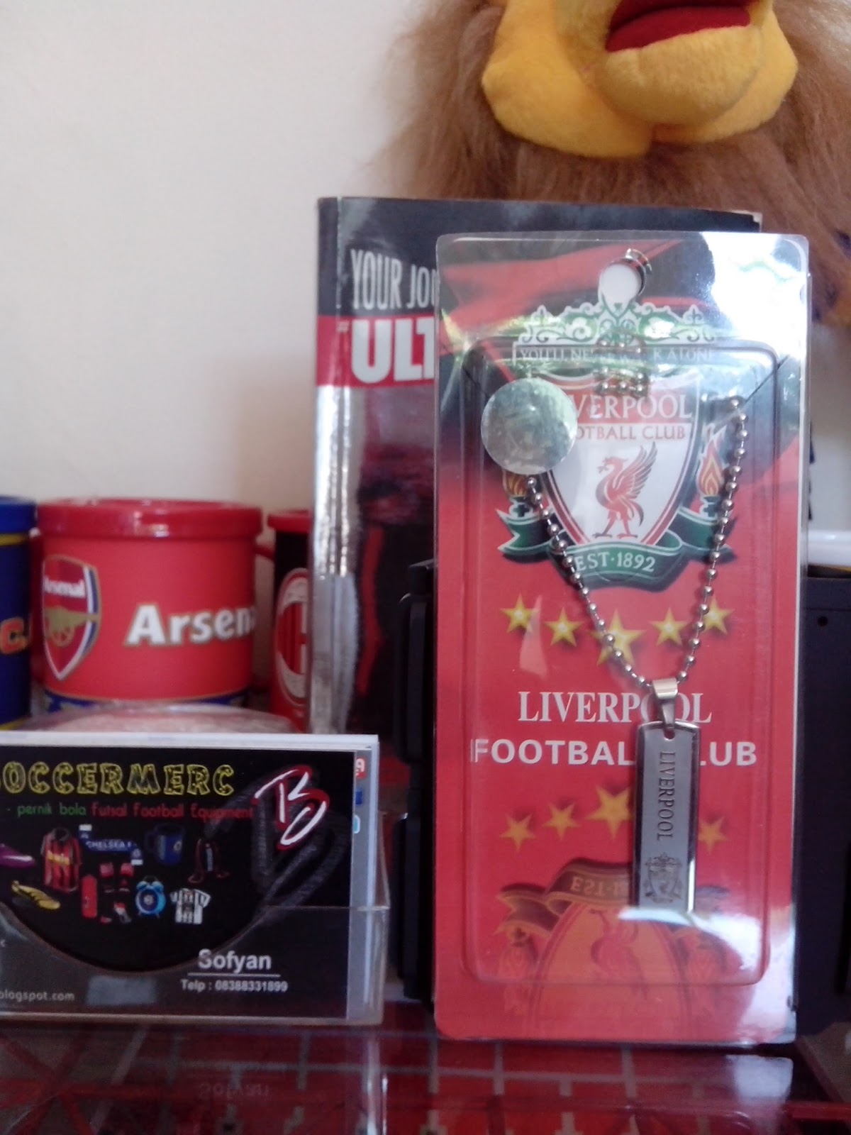 Jual Pernak Pernik Bola Peralatan Futsal Sepakbola Casual: Liverpool
