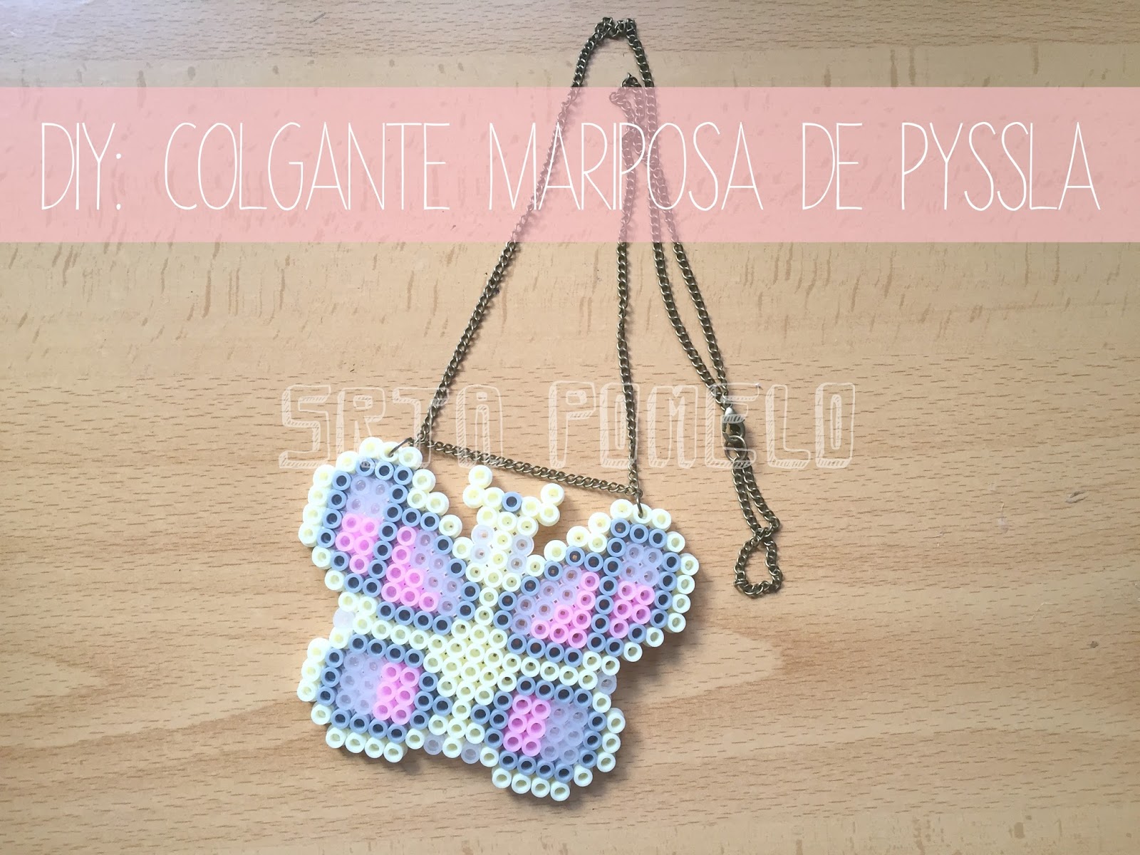 Srta Pomelo: DIY: colgante mariposa de Pyssla.
