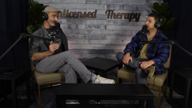 Comedian Ari Mannis launches popular unlicensed therapy podcast on video