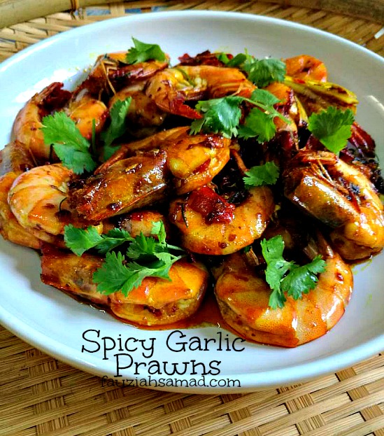 SPICY GARLIC PRAWNS