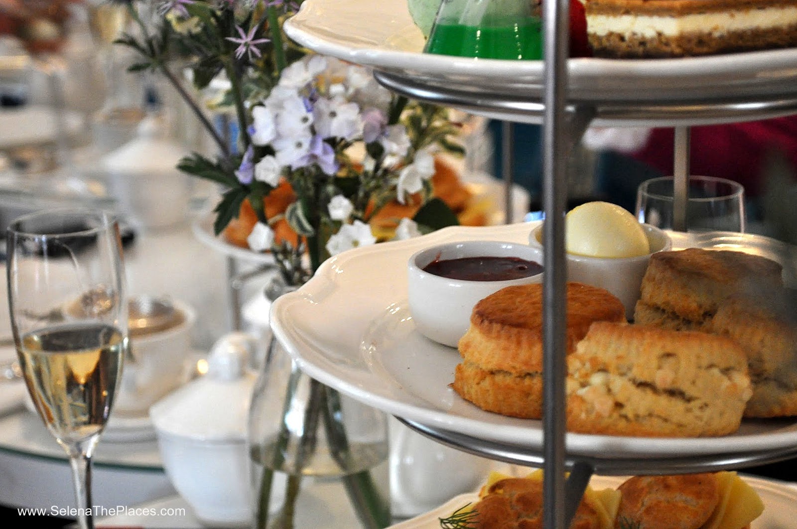 Oh, the places we will go!: Science Afternoon Tea at The Ampersand Hotel