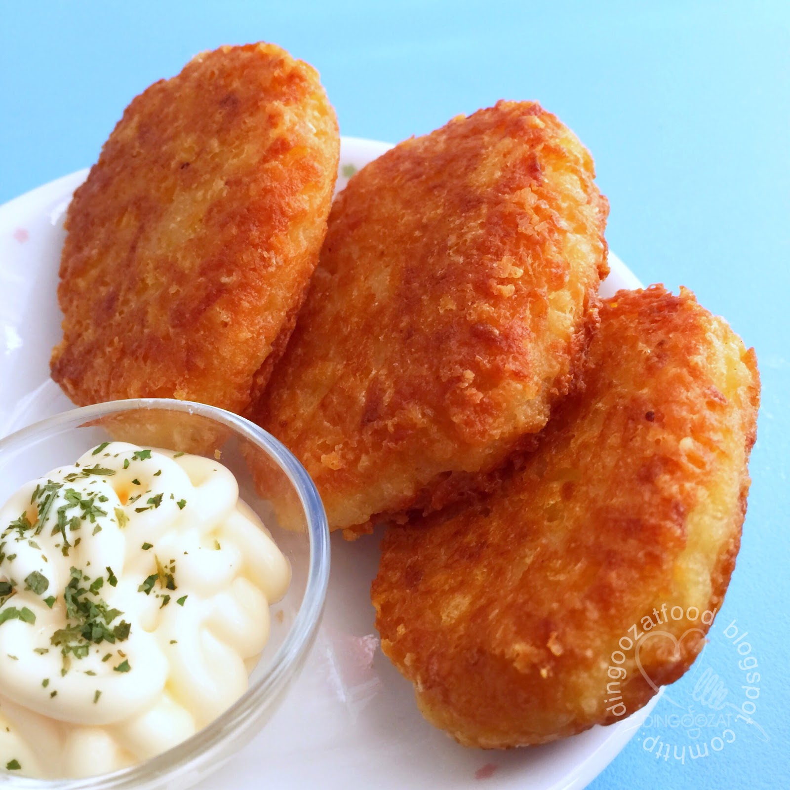 Miki's Food Archives : Pan Fried Parmesan Cheese Hash Brown 芝士马铃薯饼