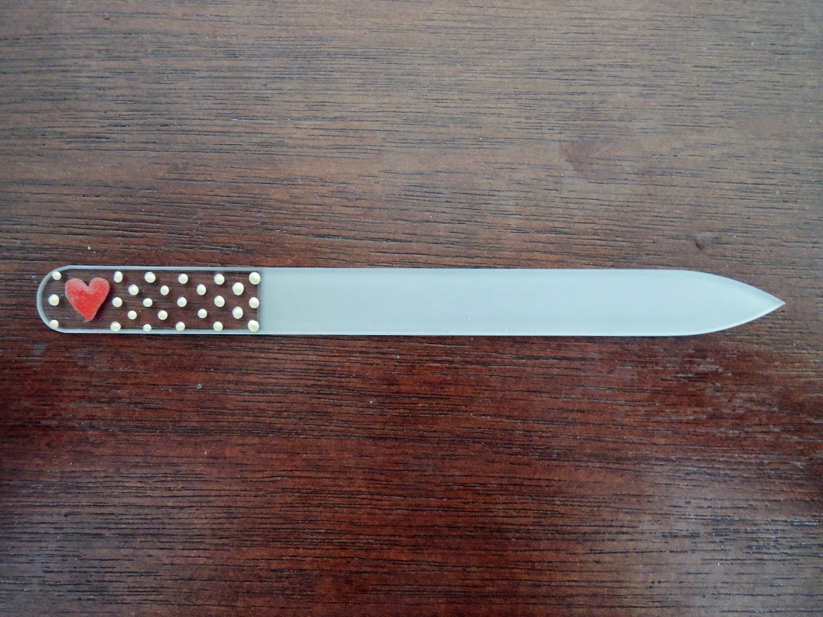 Holly Goes Lightly: DIY Custom Glass Nail File