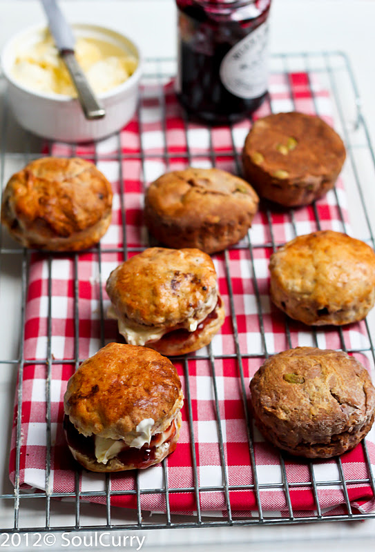 SoulCurry: It's BACK TO BASICS: SCONES with Daring Bakers