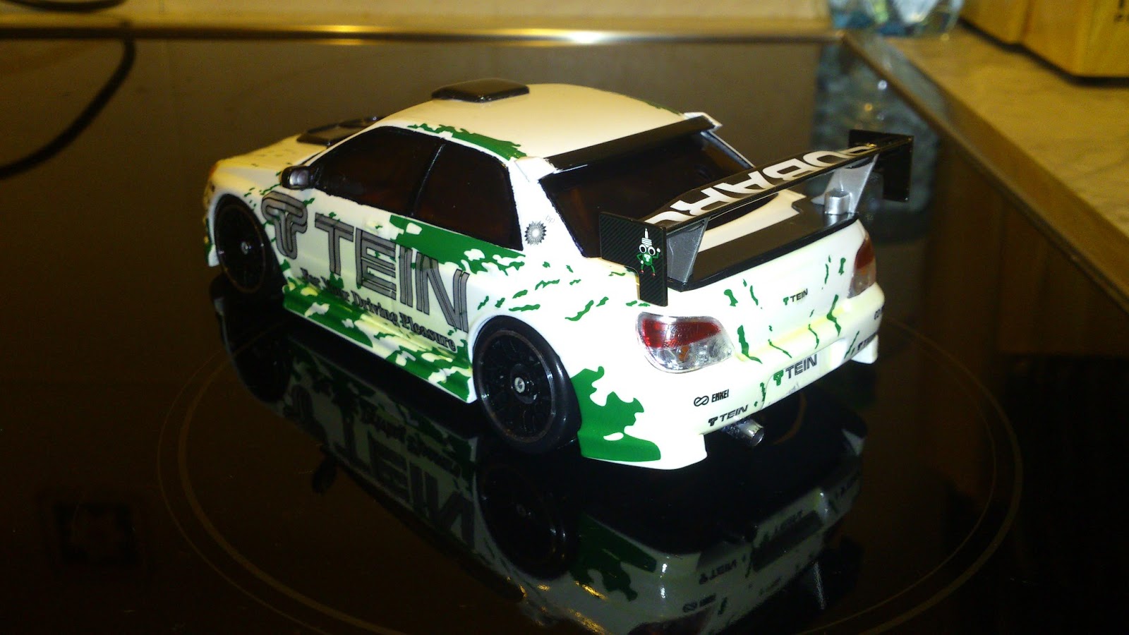 KYOSHOSAN: Custom Painted Mini-Z TEIN Impreza STi Drift