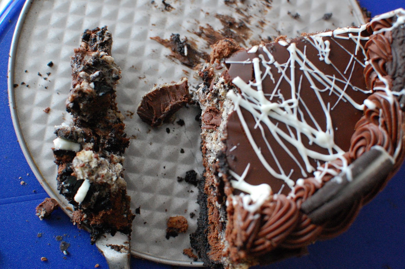 Two-Tone Awesome Oreo Cheesecake